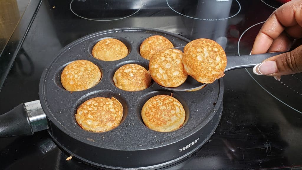 Vitumbua (Coconut Rice Pancakes) - Cooking With Claudy