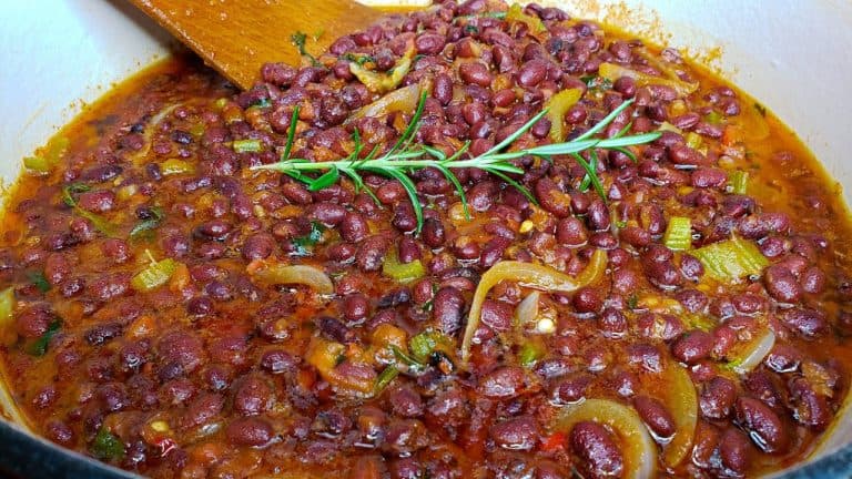 African Beans Stew - Cooking With Claudy