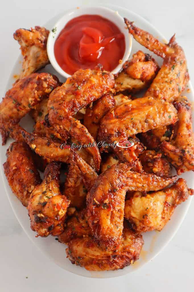 Spicy Chilli Garlic Chicken Wings - Cooking With Claudy
