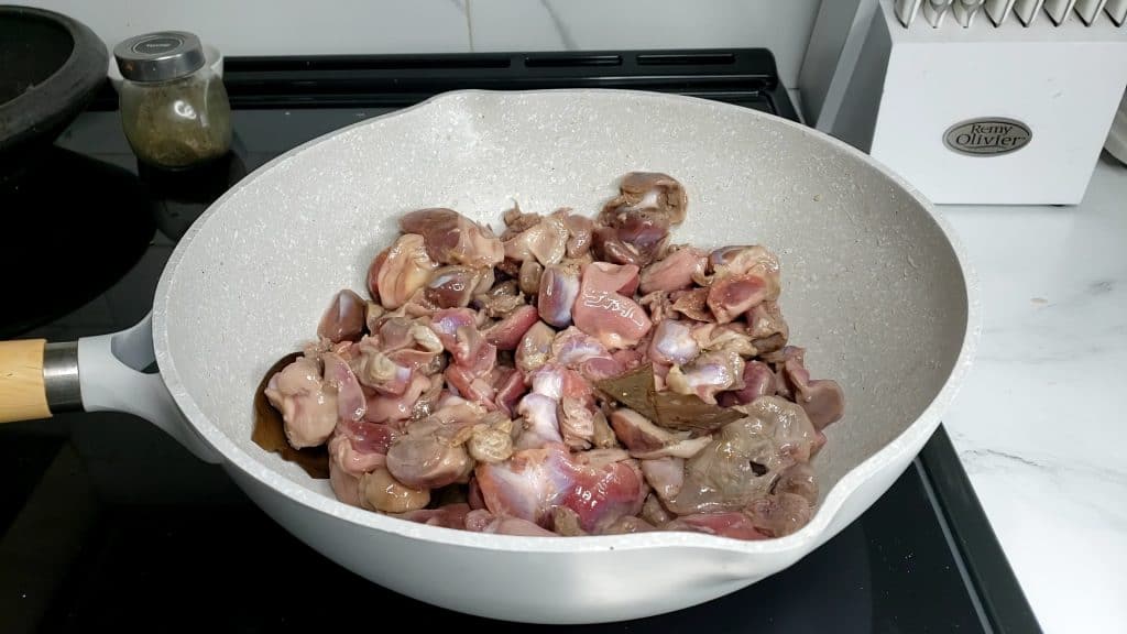 Peppered Gizzard - Cooking With Claudy