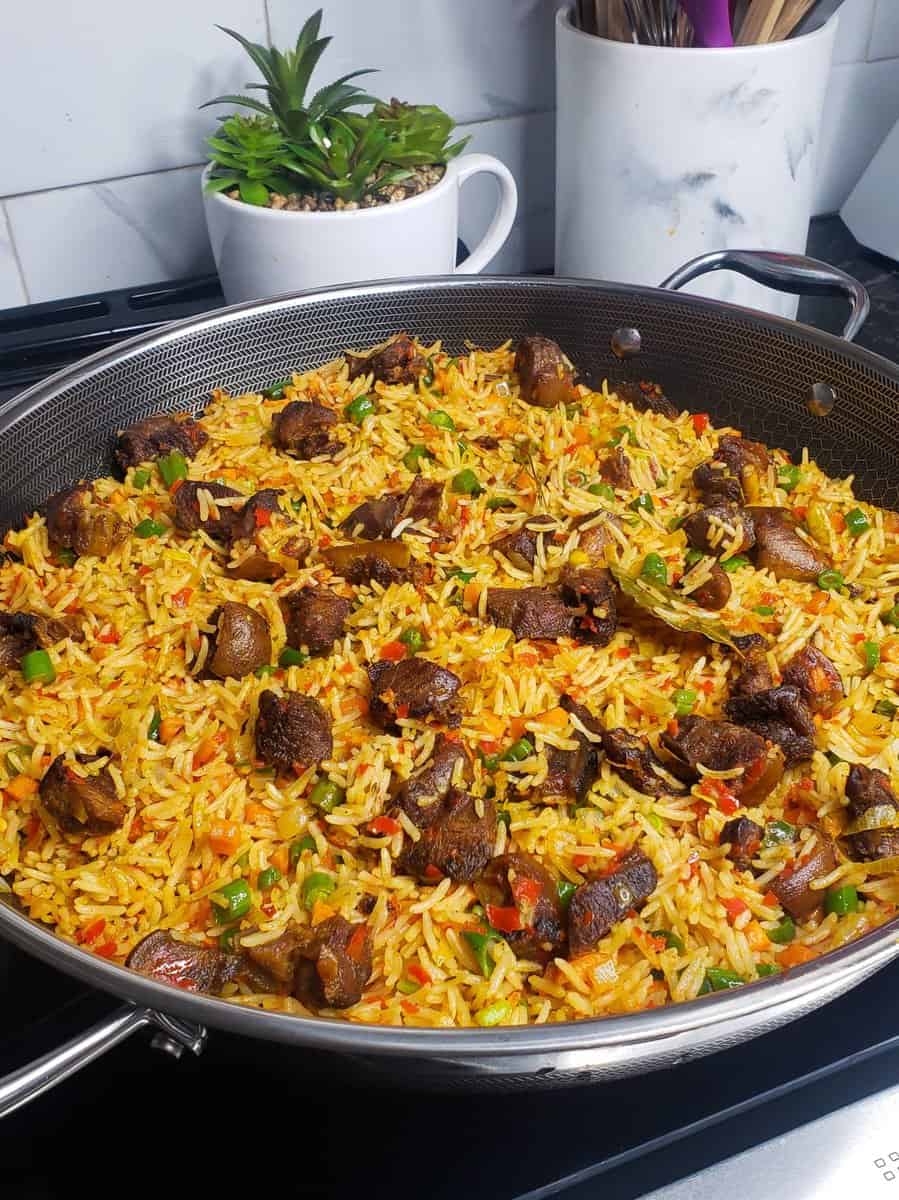 Nigerian Fried Rice - Cooking With Claudy