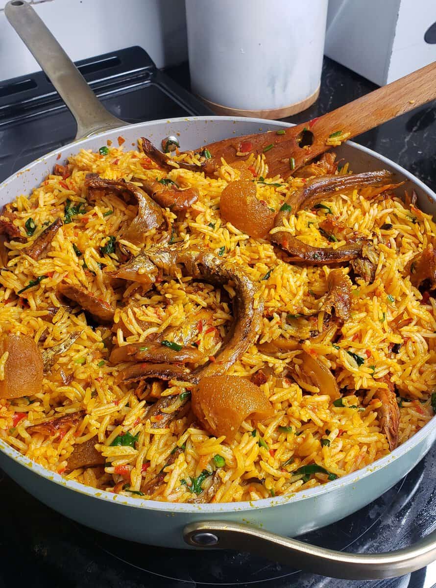 Native Jollof Rice ( Iwuk Edesi) - Cooking With Claudy