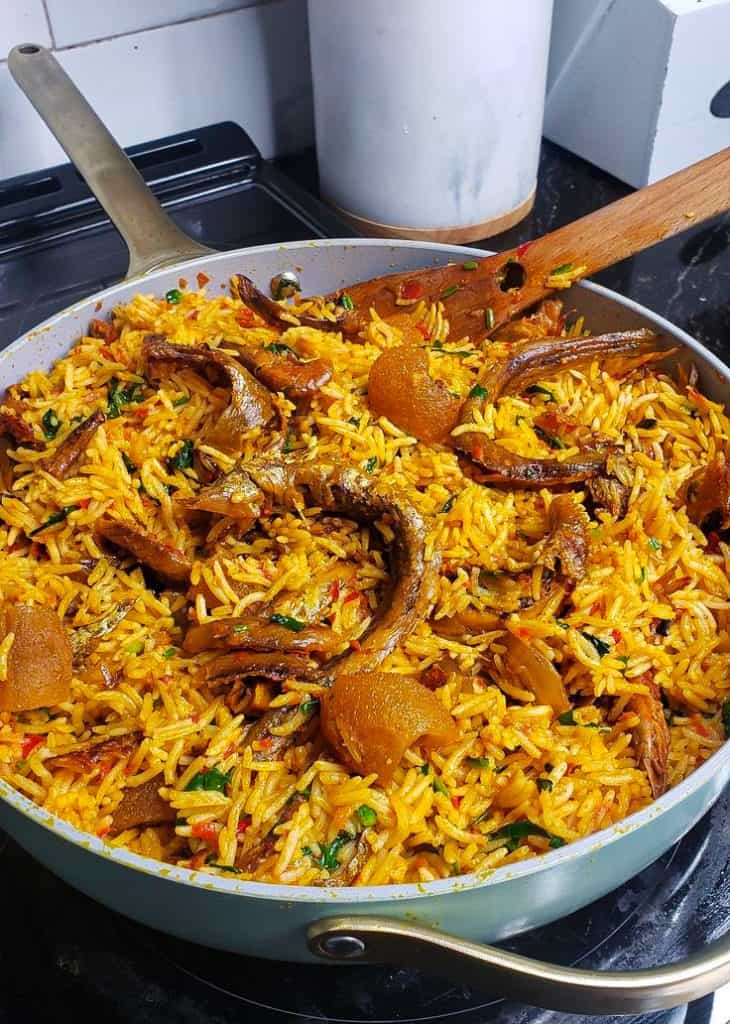 Native Jollof Rice ( Iwuk Edesi) - Cooking With Claudy