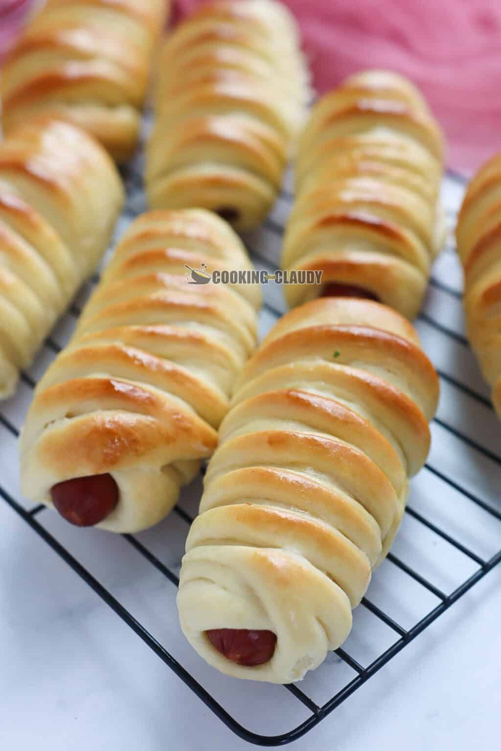 Hot Dog Rolls/Sausage Rolls - Cooking With Claudy