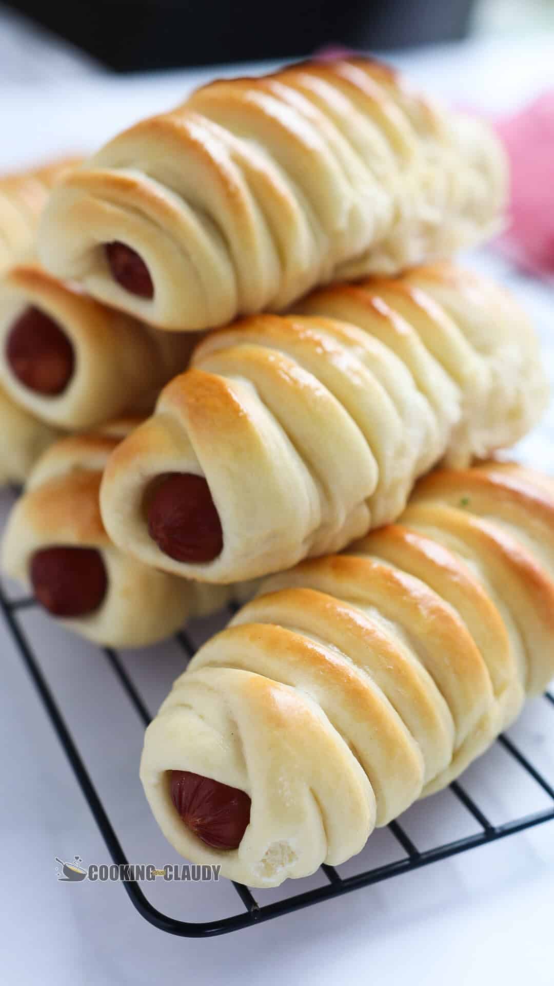 Hot Dog Rolls/Sausage Rolls - Cooking With Claudy