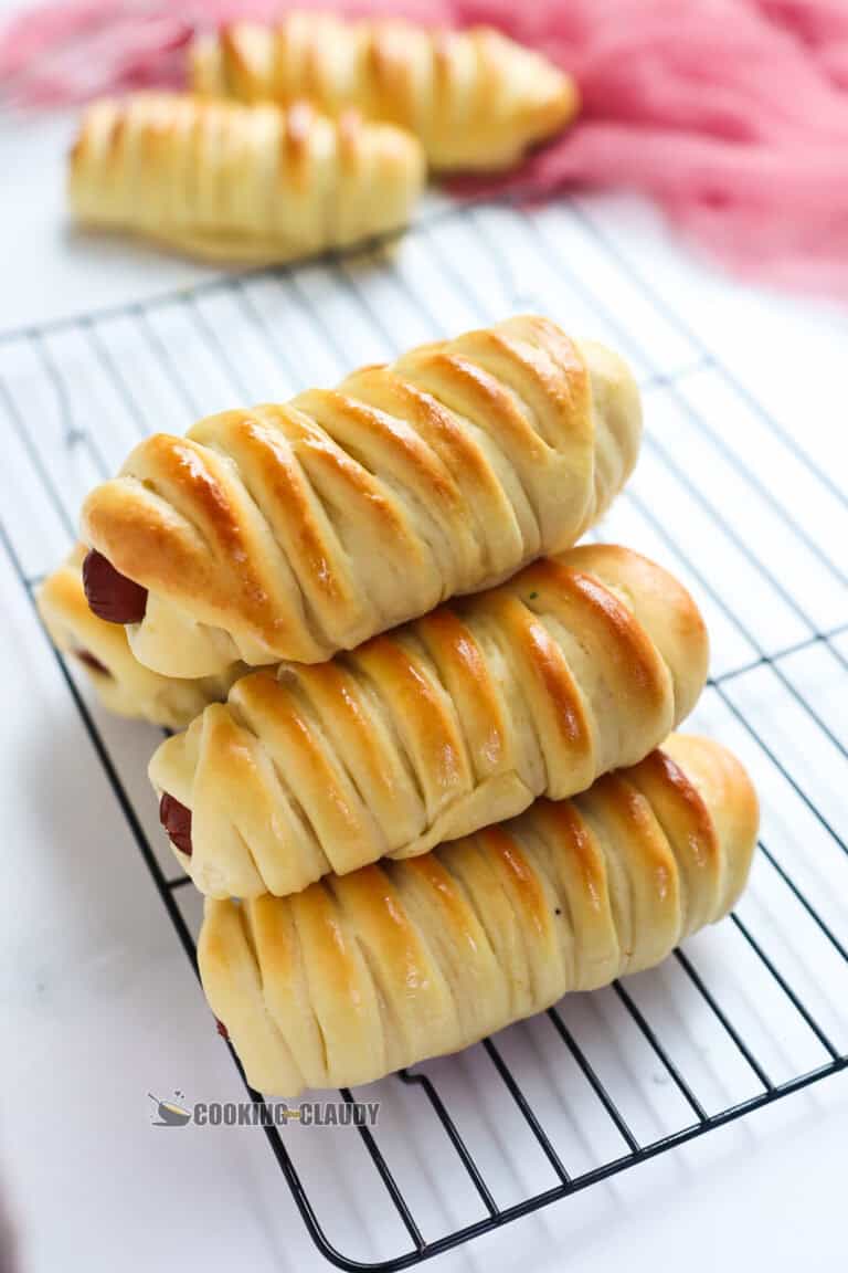 Hot Dog Rolls/Sausage Rolls - Cooking With Claudy