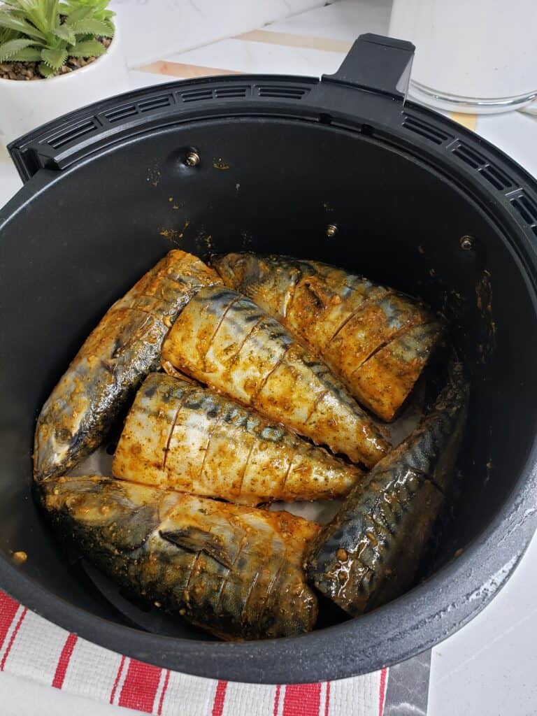 Air Fryer Mackerel - Cooking With Claudy